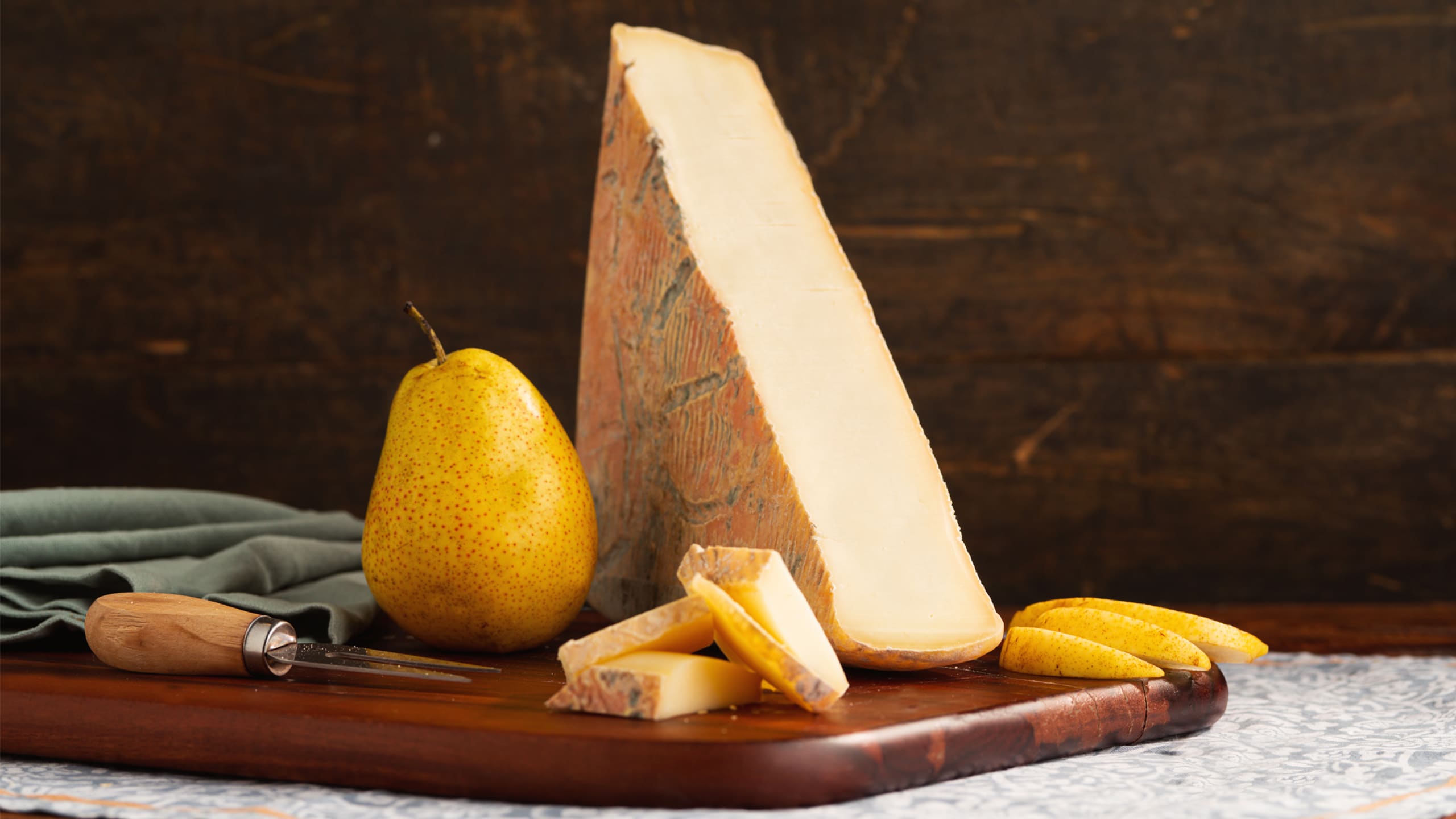 Taleggio and Quartirolo | Piaceri Italiani